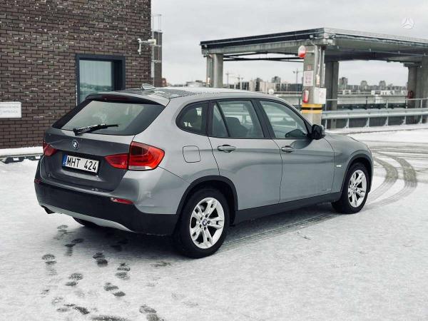 Pelēks BMW X1 2011 Viļņa, ar dzinēja tilpumu 2.00 L un nobraukumu 310 tūkst. km par 6000 €, foto 5 vietnē AUTOMOTO.COM.LV