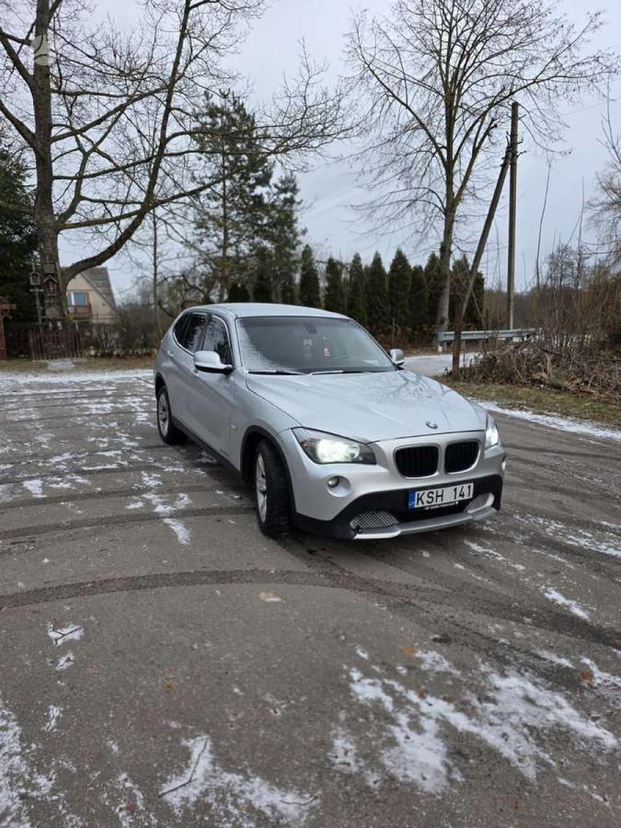 Pelēks BMW X1 2011 Marijampole, ar dzinēja tilpumu 1.97 L un nobraukumu 442 tūkst. km par 4350 €, foto 2 vietnē AUTOMOTO.COM.LV