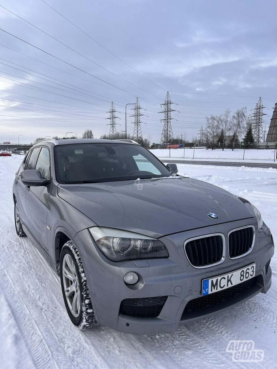 Grey BMW X1 2011 in Kaunas, with an engine capacity of 2.00 L and mileage of 275 thousand km for 8750 €, photo 2 on AUTOMOTO.COM.LV