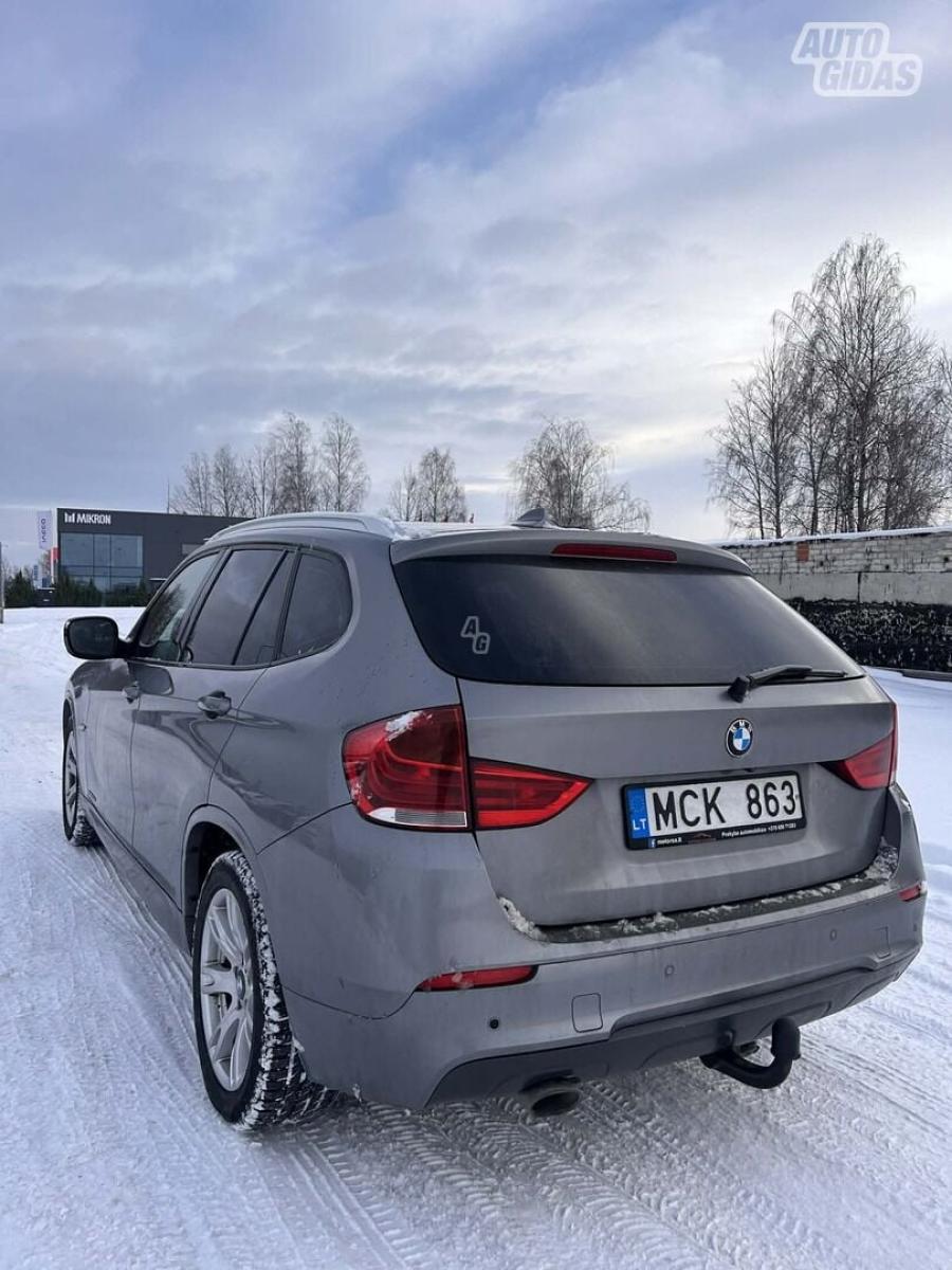 Grey BMW X1 2011 in Kaunas, with an engine capacity of 2.00 L and mileage of 275 thousand km for 8750 €, photo 4 on AUTOMOTO.COM.LV