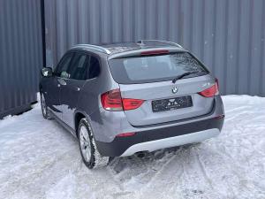 Grey BMW X1 2011 in Vilnius, with an engine capacity of 2.00 L and mileage of 297 thousand km for 6500 €, photo 4 on AUTOMOTO.COM.LV