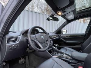 Grey BMW X1 2011 in Vilnius, with an engine capacity of 2.00 L and mileage of 297 thousand km for 6500 €, photo 8 on AUTOMOTO.COM.LV