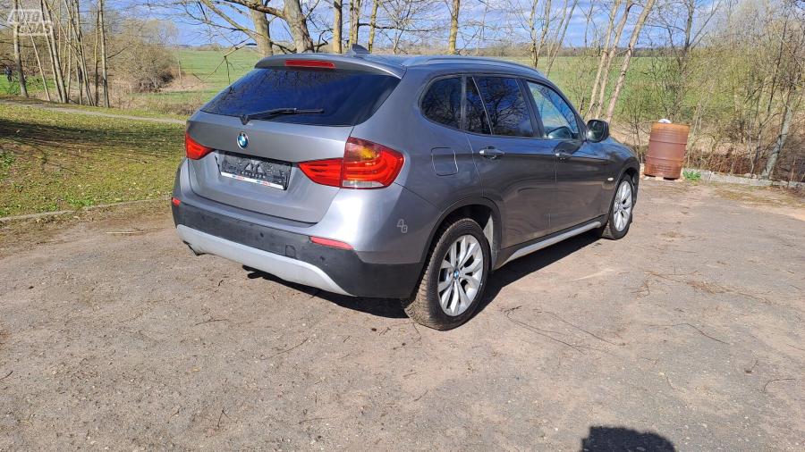 Grey BMW X1 2011 in Vilnius, with an engine capacity of 2.00 L and mileage of 281 thousand km for 5950 €, photo 6 on AUTOMOTO.COM.LV
