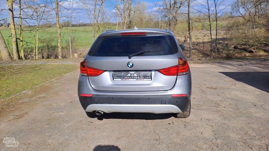 Grey BMW X1 2011 in Vilnius, with an engine capacity of 2.00 L and mileage of 281 thousand km for 5950 €, photo 9 on AUTOMOTO.COM.LV