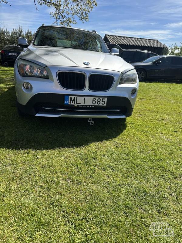 Grey BMW X1 2011 in Silute, with an engine capacity of 2.00 L and mileage of 398 thousand km for 6300 €, photo 2 on AUTOMOTO.COM.LV