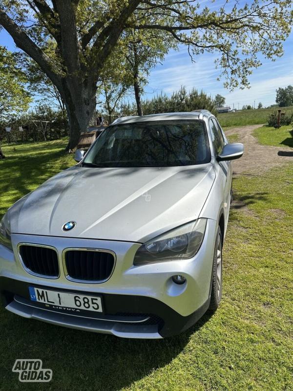 Grey BMW X1 2011 in Silute, with an engine capacity of 2.00 L and mileage of 398 thousand km for 6300 €, photo 4 on AUTOMOTO.COM.LV