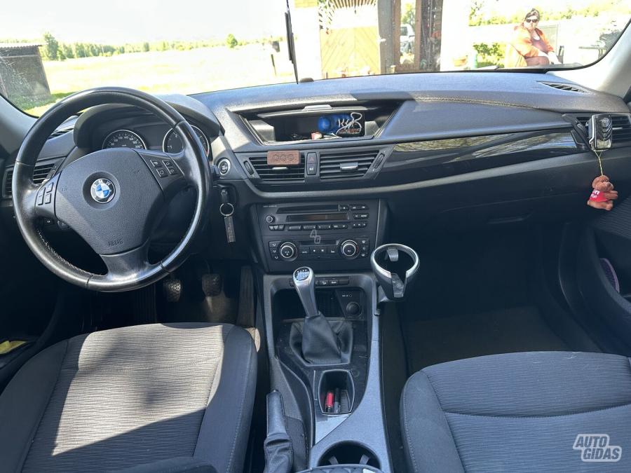 Серый БМВ Х1 2011 в Шилуте, объемом двигателя 2.00 л и пробегом 398 тыс. км за 6300 €, фото 10 на AUTOMOTO.COM.LV