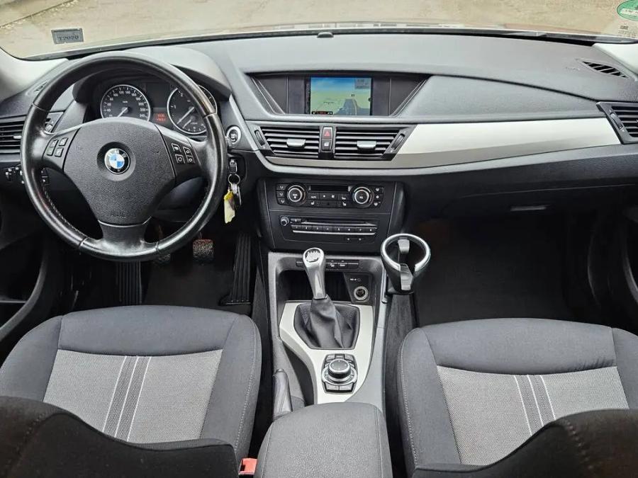 Grey BMW X1 2011 in Jekabpils, with an engine capacity of 2.00 L and mileage of 243 thousand km for 6990 €, photo 21 on AUTOMOTO.COM.LV