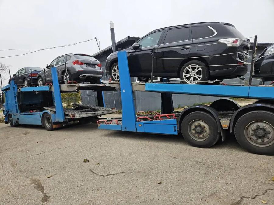 Grey BMW X1 2011 in Jekabpils, with an engine capacity of 2.00 L and mileage of 243 thousand km for 6990 €, photo 36 on AUTOMOTO.COM.LV