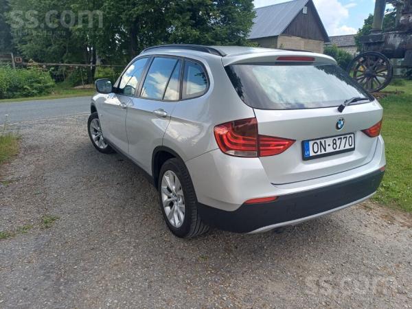 Pelēks BMW X1 2011 Valmiera, ar dzinēja tilpumu 2.00 L un nobraukumu 199 tūkst. km par 7900 €, foto 3 vietnē AUTOMOTO.COM.LV