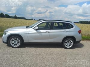 Grey BMW X1 2011 in Valmiera, with an engine capacity of 2.00 L and mileage of 199 thousand km for 7900 €, photo 7 on AUTOMOTO.COM.LV