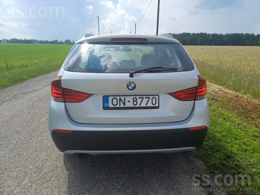 Grey BMW X1 2011 in Valmiera, with an engine capacity of 2.00 L and mileage of 199 thousand km for 7900 €, photo 9 on AUTOMOTO.COM.LV