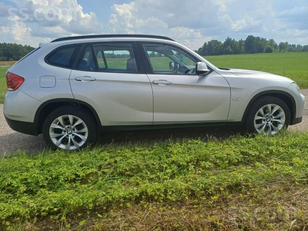 Pelēks BMW X1 2011 Valmiera, ar dzinēja tilpumu 2.00 L un nobraukumu 199 tūkst. km par 7900 €, foto 10 vietnē AUTOMOTO.COM.LV