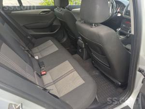 Grey BMW X1 2011 in Valmiera, with an engine capacity of 2.00 L and mileage of 199 thousand km for 7900 €, photo 16 on AUTOMOTO.COM.LV