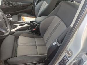 Grey BMW X1 2011 in Valmiera, with an engine capacity of 2.00 L and mileage of 199 thousand km for 7900 €, photo 19 on AUTOMOTO.COM.LV