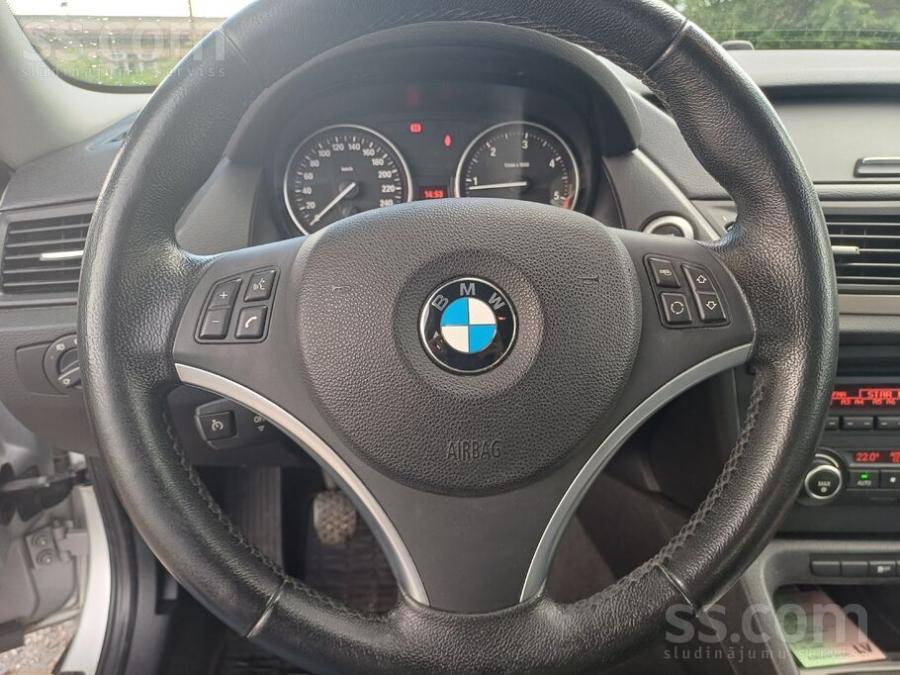 Grey BMW X1 2011 in Valmiera, with an engine capacity of 2.00 L and mileage of 199 thousand km for 7900 €, photo 22 on AUTOMOTO.COM.LV