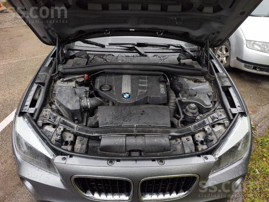 Grey BMW X1 2011 in Rezekne, with an engine capacity of 2.00 L and mileage of 271 thousand km for 6000 €, photo 6 on AUTOMOTO.COM.LV