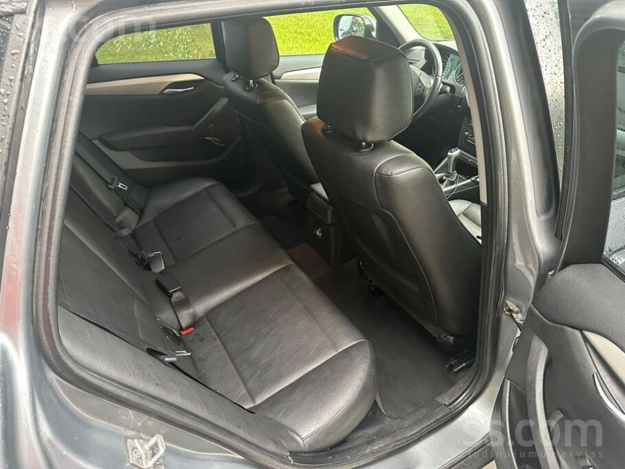 Grey BMW X1 2011 in Rezekne, with an engine capacity of 2.00 L and mileage of 271 thousand km for 6000 €, photo 11 on AUTOMOTO.COM.LV