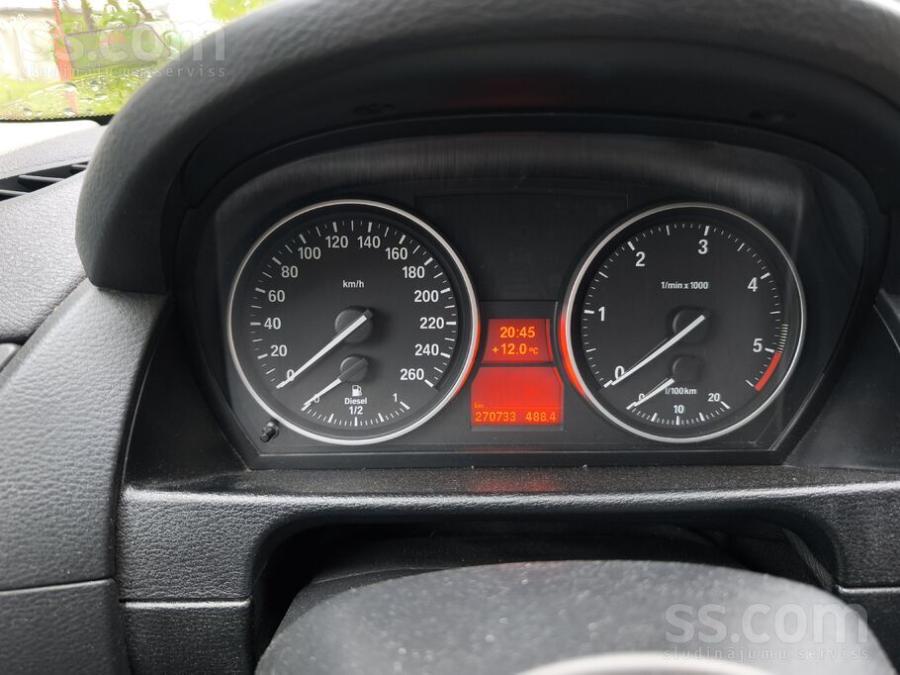 Grey BMW X1 2011 in Rezekne, with an engine capacity of 2.00 L and mileage of 271 thousand km for 6000 €, photo 12 on AUTOMOTO.COM.LV
