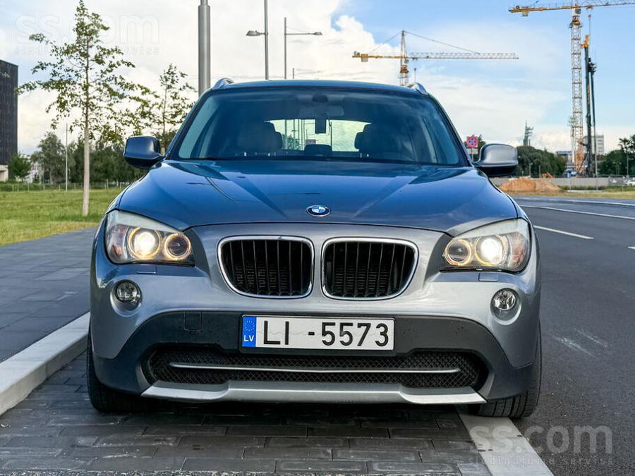 Pelēks BMW X1 2011 Rīga, ar dzinēja tilpumu 1.90 L un nobraukumu 218 tūkst. km par 6900 €, foto 8 vietnē AUTOMOTO.COM.LV