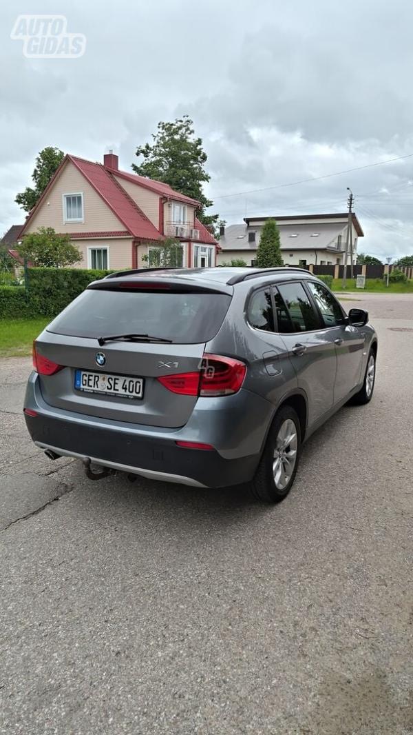 Pelēks BMW X1 2011 Utena, ar dzinēja tilpumu 2.00 L un nobraukumu 191 tūkst. km par 5600 €, foto 4 vietnē AUTOMOTO.COM.LV