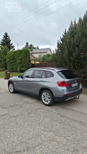 Grey BMW X1 2011 in Utena, with an engine capacity of 2.00 L and mileage of 191 thousand km for 5600 €, photo 7 on AUTOMOTO.COM.LV