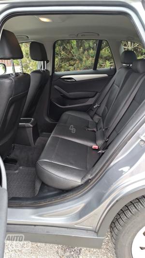 Grey BMW X1 2011 in Utena, with an engine capacity of 2.00 L and mileage of 191 thousand km for 5600 €, photo 8 on AUTOMOTO.COM.LV