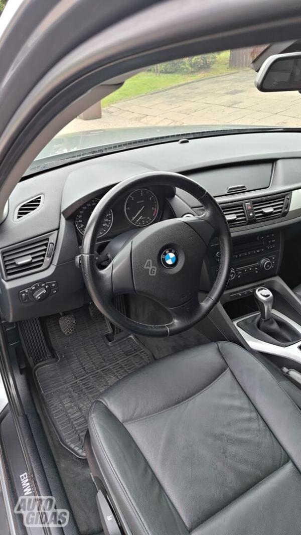 Pelēks BMW X1 2011 Utena, ar dzinēja tilpumu 2.00 L un nobraukumu 191 tūkst. km par 5600 €, foto 10 vietnē AUTOMOTO.COM.LV
