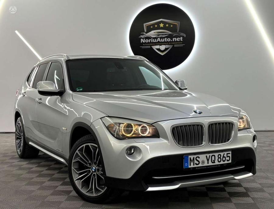 Grey BMW X1 2011 in Marijampole, with an engine capacity of 2.00 L and mileage of 259 thousand km for 8450 €, photo 1 on AUTOMOTO.COM.LV