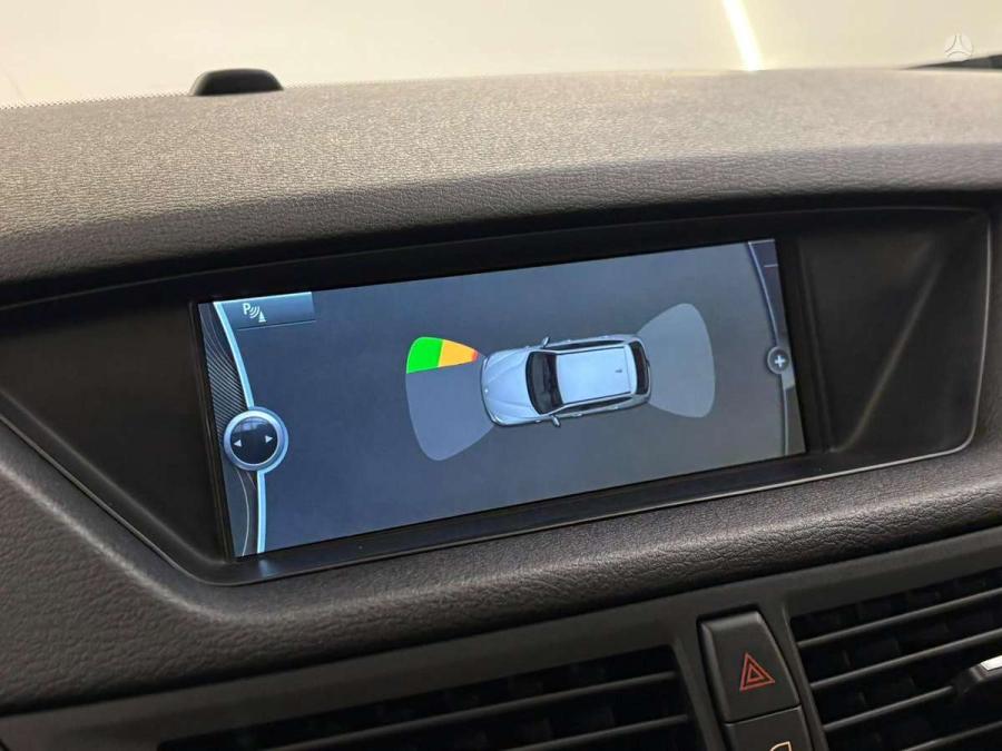 Grey BMW X1 2011 in Marijampole, with an engine capacity of 2.00 L and mileage of 259 thousand km for 8450 €, photo 11 on AUTOMOTO.COM.LV