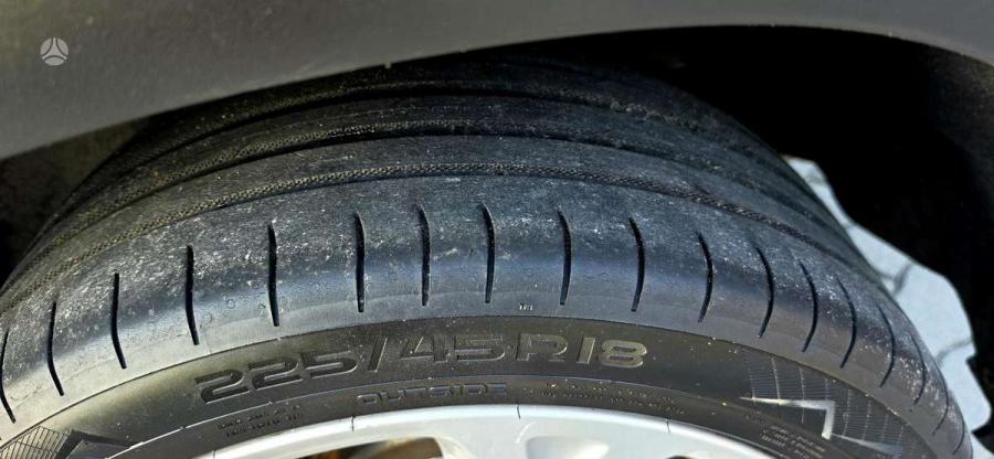 Grey BMW X1 2011 in Prienai, with an engine capacity of 2.00 L and mileage of 360 thousand km for 5600 €, photo 19 on AUTOMOTO.COM.LV