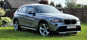 Grey BMW X1 2011 in Prienai, with an engine capacity of 2.00 L and mileage of 360 thousand km for 5600 €, photo 25 on AUTOMOTO.COM.LV