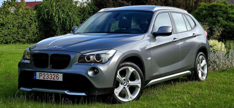 Grey BMW X1 2011 in Prienai, with an engine capacity of 2.00 L and mileage of 360 thousand km for 5600 €, photo 26 on AUTOMOTO.COM.LV