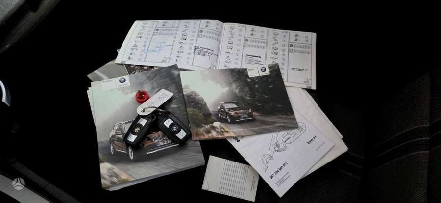 Grey BMW X1 2011 in Prienai, with an engine capacity of 2.00 L and mileage of 360 thousand km for 5600 €, photo 48 on AUTOMOTO.COM.LV