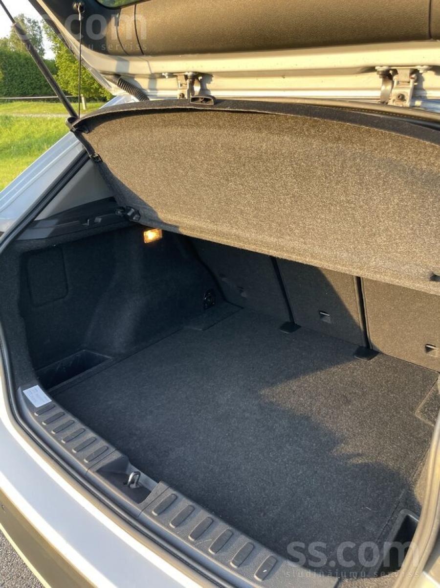 Grey BMW X1 2011 in Riga, with an engine capacity of 2.00 L and mileage of 289 thousand km for 7999 €, photo 12 on AUTOMOTO.COM.LV