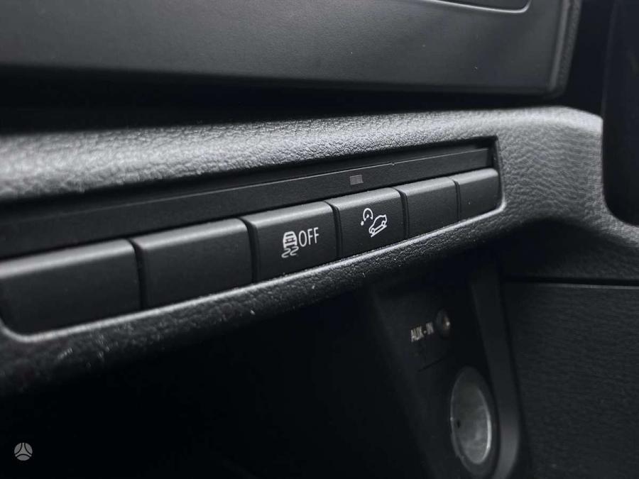 Grey BMW X1 2011 in Vilnius, with an engine capacity of 2.00 L and mileage of 302 thousand km for 6799 €, photo 20 on AUTOMOTO.COM.LV