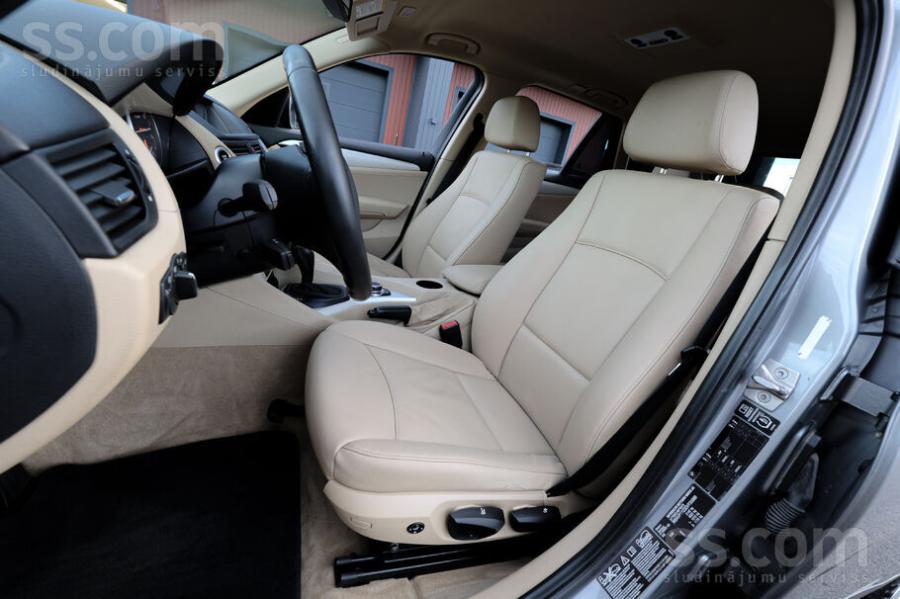 Pelēks BMW X1 2011 Jelgava, ar dzinēja tilpumu 2.00 L un nobraukumu 0 tūkst. km par 7500 €, foto 10 vietnē AUTOMOTO.COM.LV
