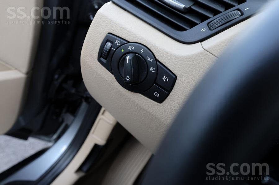 Pelēks BMW X1 2011 Jelgava, ar dzinēja tilpumu 2.00 L un nobraukumu 0 tūkst. km par 7500 €, foto 25 vietnē AUTOMOTO.COM.LV