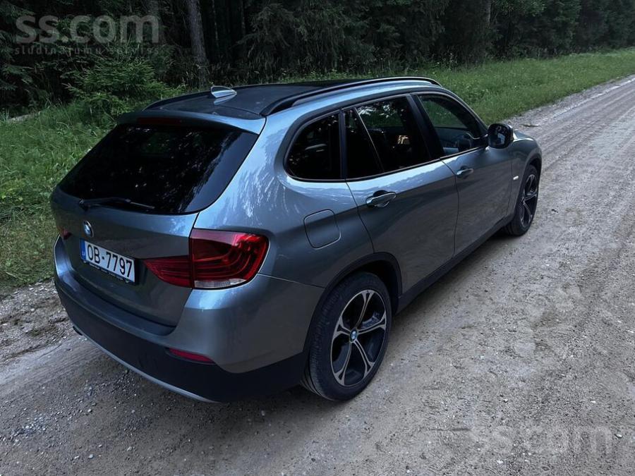 Pelēks BMW X1 2011 Rīga, ar dzinēja tilpumu 2.00 L un nobraukumu 255 tūkst. km par 7150 €, foto 3 vietnē AUTOMOTO.COM.LV