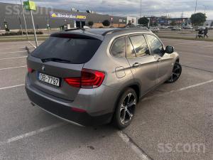 Pelēks BMW X1 2011 Rīga, ar dzinēja tilpumu 2.00 L un nobraukumu 255 tūkst. km par 7150 €, foto 4 vietnē AUTOMOTO.COM.LV