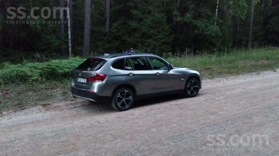 Pelēks BMW X1 2011 Rīga, ar dzinēja tilpumu 2.00 L un nobraukumu 255 tūkst. km par 7150 €, foto 8 vietnē AUTOMOTO.COM.LV