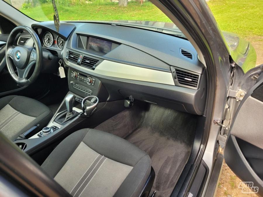 Pelēks BMW X1 2011 Viļņa, ar dzinēja tilpumu 2.00 L un nobraukumu 367 tūkst. km par 6000 €, foto 12 vietnē AUTOMOTO.COM.LV