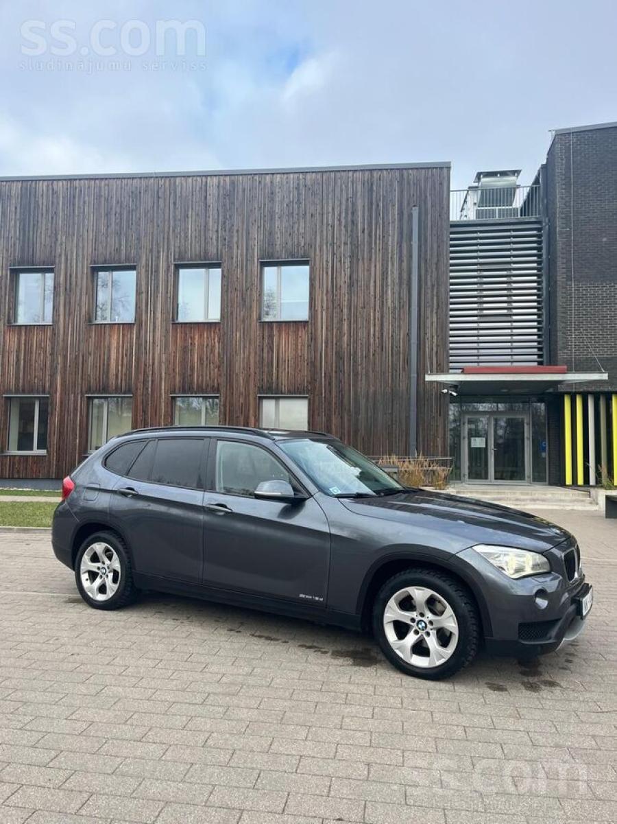 Pelēks BMW X1 2012 Dobele, ar dzinēja tilpumu 1.80 L un nobraukumu 240 tūkst. km par 9200 €, foto 3 vietnē AUTOMOTO.COM.LV
