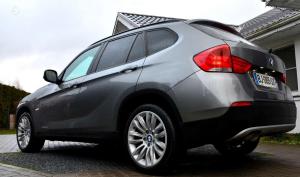 Grey BMW X1 2012 in Kaunas, with an engine capacity of 2.00 L and mileage of 282 thousand km for 7800 €, photo 3 on AUTOMOTO.COM.LV