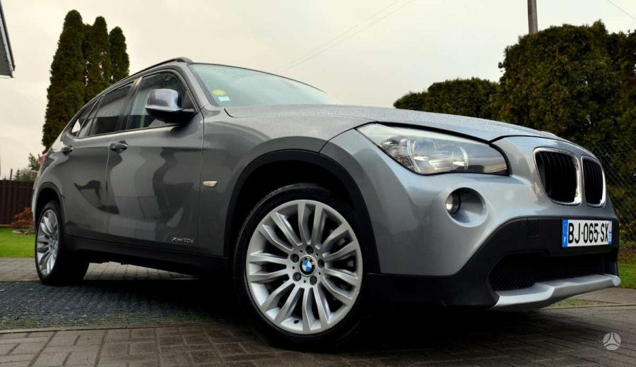 Grey BMW X1 2012 in Kaunas, with an engine capacity of 2.00 L and mileage of 282 thousand km for 7800 €, photo 7 on AUTOMOTO.COM.LV