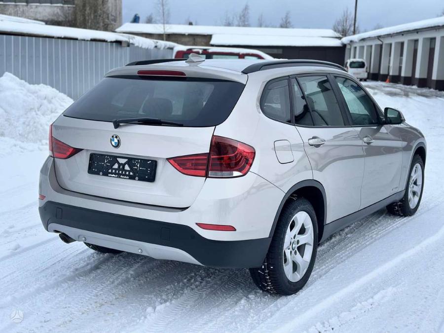 Pelēks BMW X1 2012 Telšiai, ar dzinēja tilpumu 2.00 L un nobraukumu 231 tūkst. km par 7300 €, foto 5 vietnē AUTOMOTO.COM.LV
