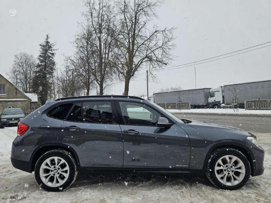 Pelēks BMW X1 2012 Šauļi, ar dzinēja tilpumu 2.00 L un nobraukumu 200 tūkst. km par 8450 €, foto 6 vietnē AUTOMOTO.COM.LV