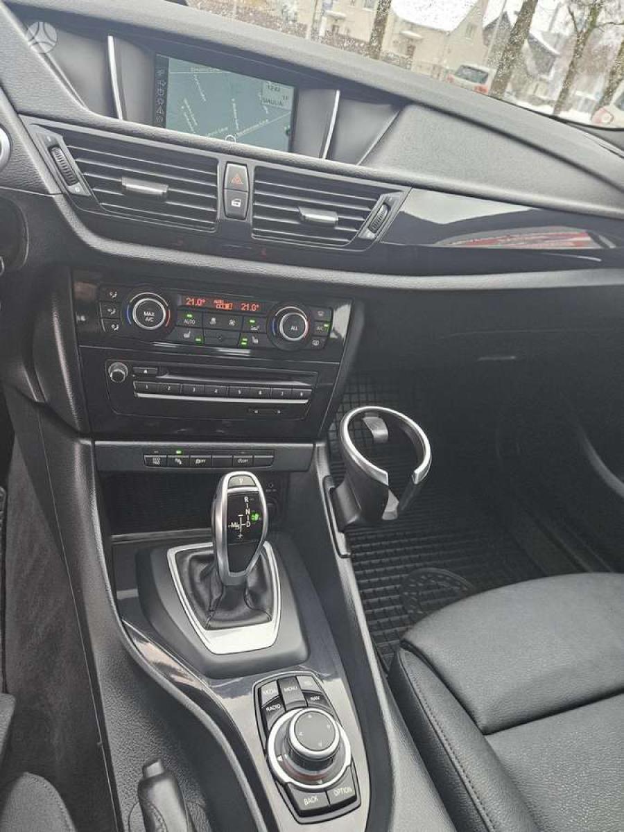 Pelēks BMW X1 2012 Šauļi, ar dzinēja tilpumu 2.00 L un nobraukumu 200 tūkst. km par 8450 €, foto 20 vietnē AUTOMOTO.COM.LV