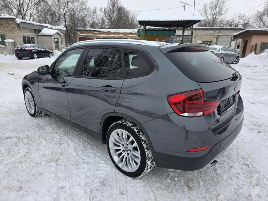 Grey BMW X1 2012 in Telschi, with an engine capacity of 2.00 L and mileage of 251 thousand km for 9200 €, photo 10 on AUTOMOTO.COM.LV