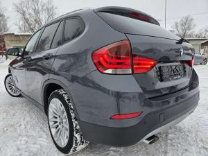 Grey BMW X1 2012 in Telschi, with an engine capacity of 2.00 L and mileage of 251 thousand km for 9200 €, photo 16 on AUTOMOTO.COM.LV